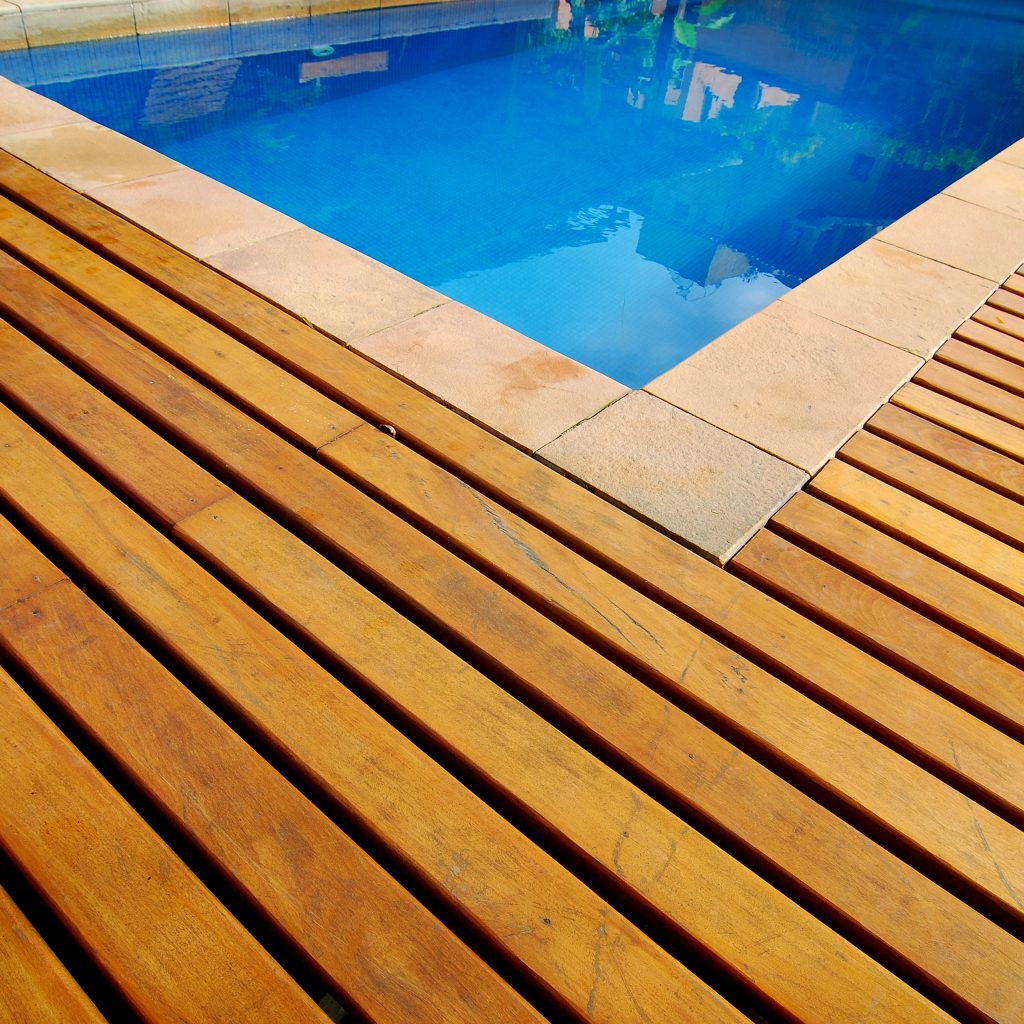 PISCINA - Solid Renner