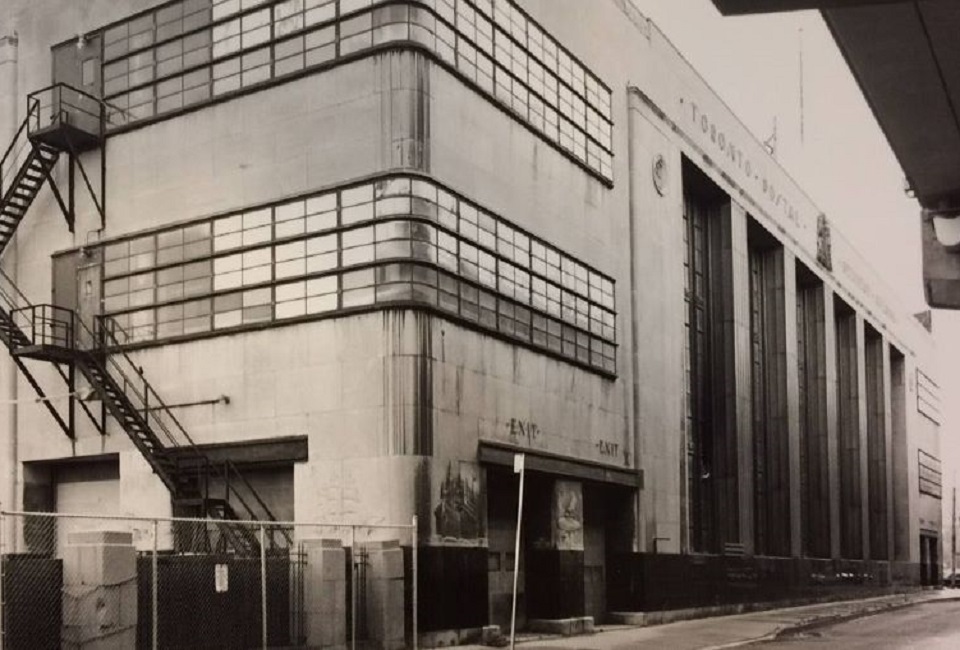 Il Postal Delivery Building di Toronto - Solid Renner