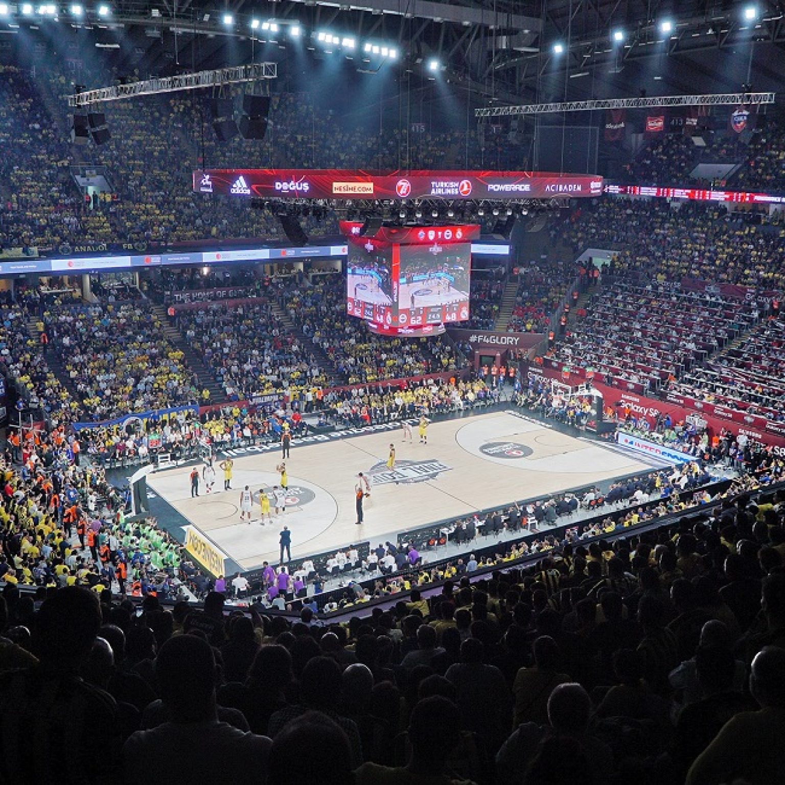 La Sinan Erdem Arena di Istanbul - Solid Renner